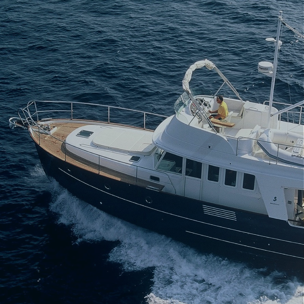 trawler-swift-42 – Teak Deck